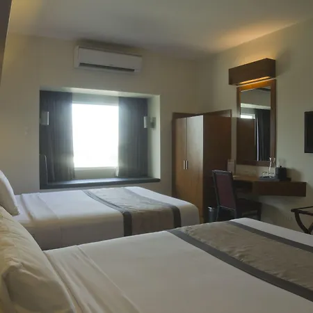 Microtel By Wyndham Up Technohub Quezon City: 3 star Hotel with a ...